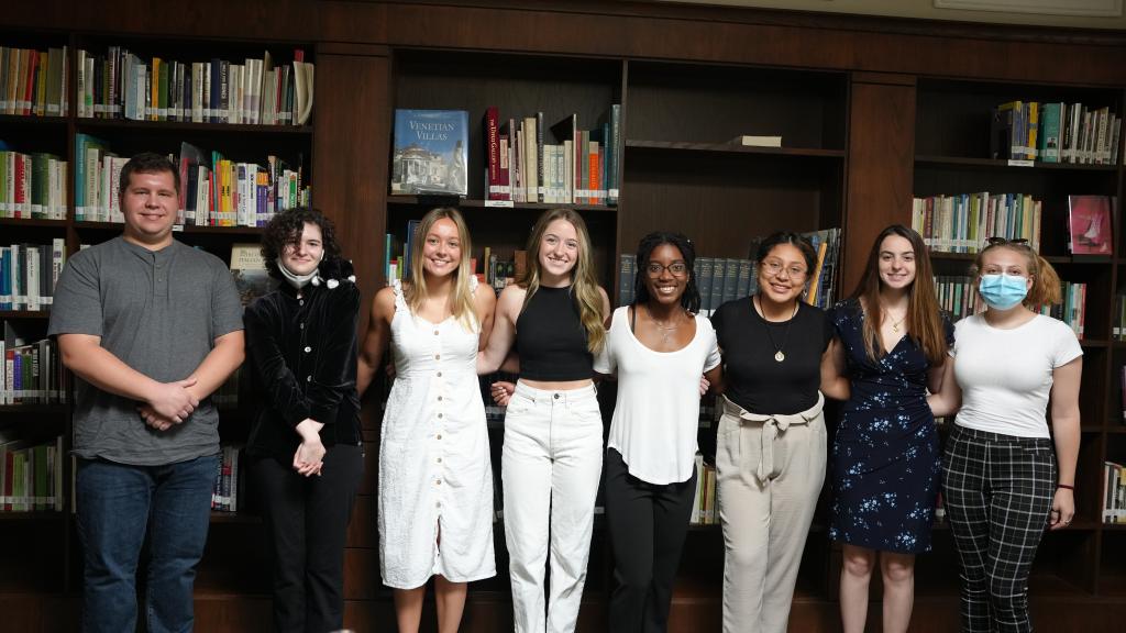Eight Alvernia students complete S.U.R.F. program | Alvernia University
