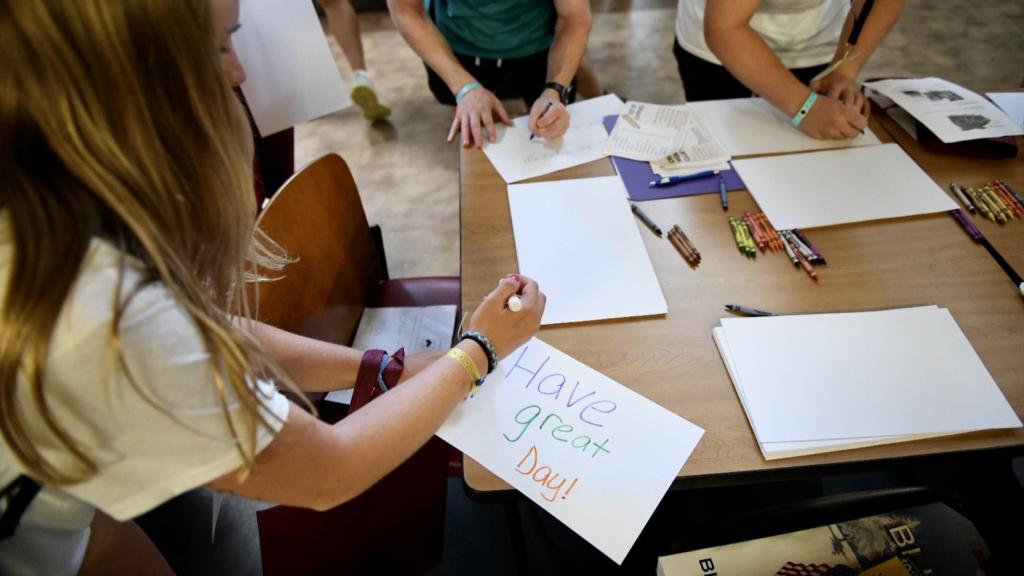 Alvernia begins year with 600+ person service event | Alvernia University